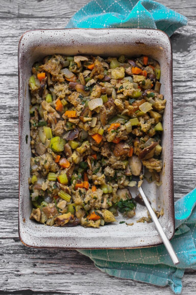 Vegan Mushroom Stuffing - HealthyHappyLife.com